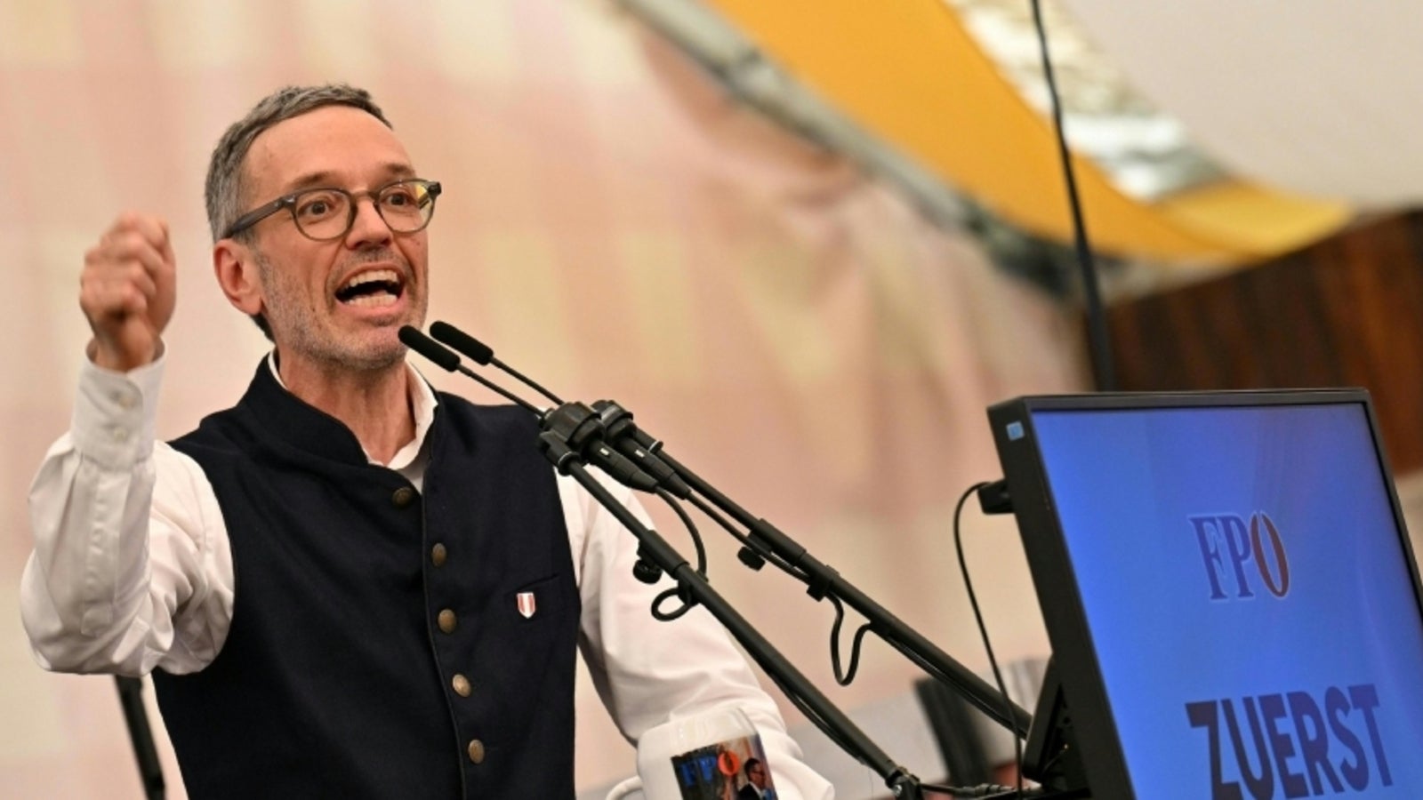 Kickl fordert "Doppel-Watsche" für die anderen Parteien - Politik-Live