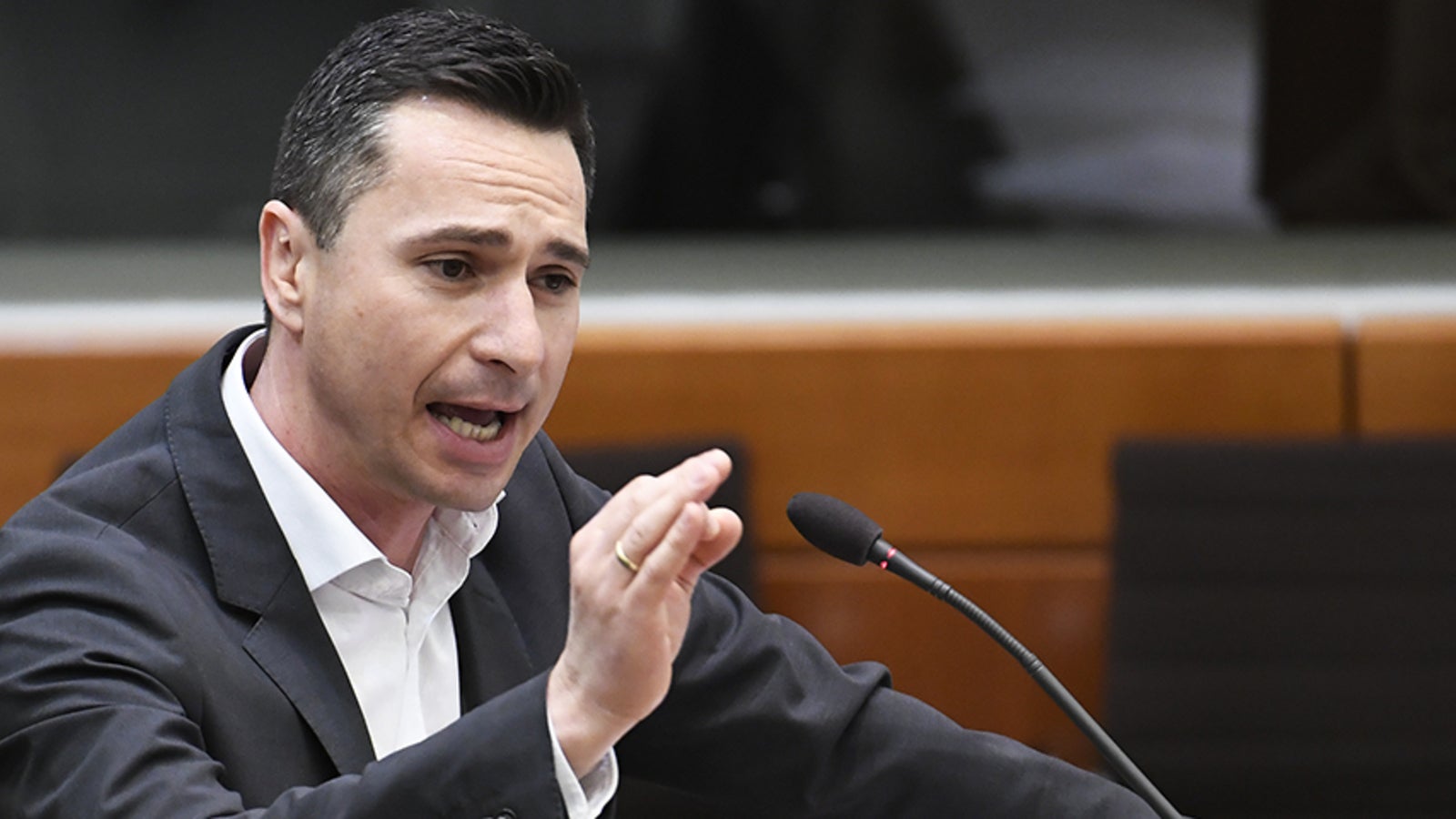 Hergovich zum neuen SPÖ-Klubobmann im Burgenland gewählt - Politik-Live