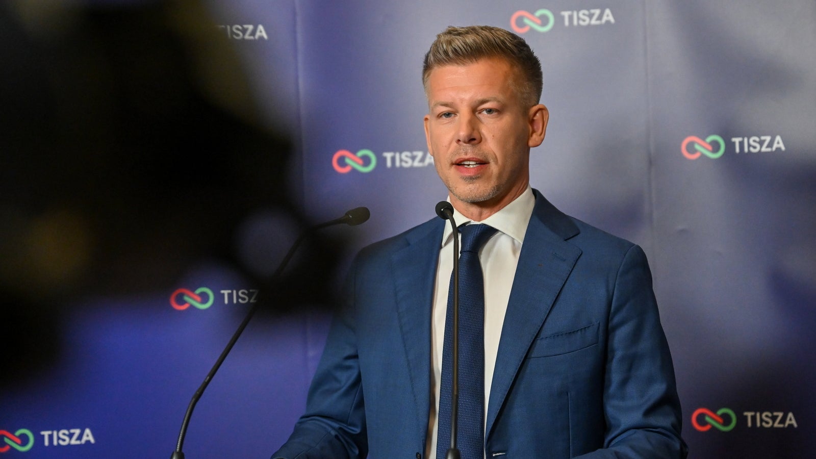 DAS ist der Orban-Bezwinger Peter Magyar - oe24.at