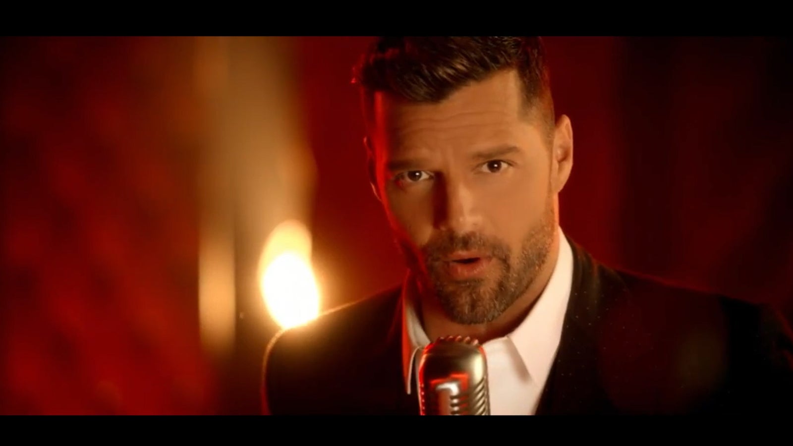 Ricky Martins Musikvideo zu Adiós - oe24.tv