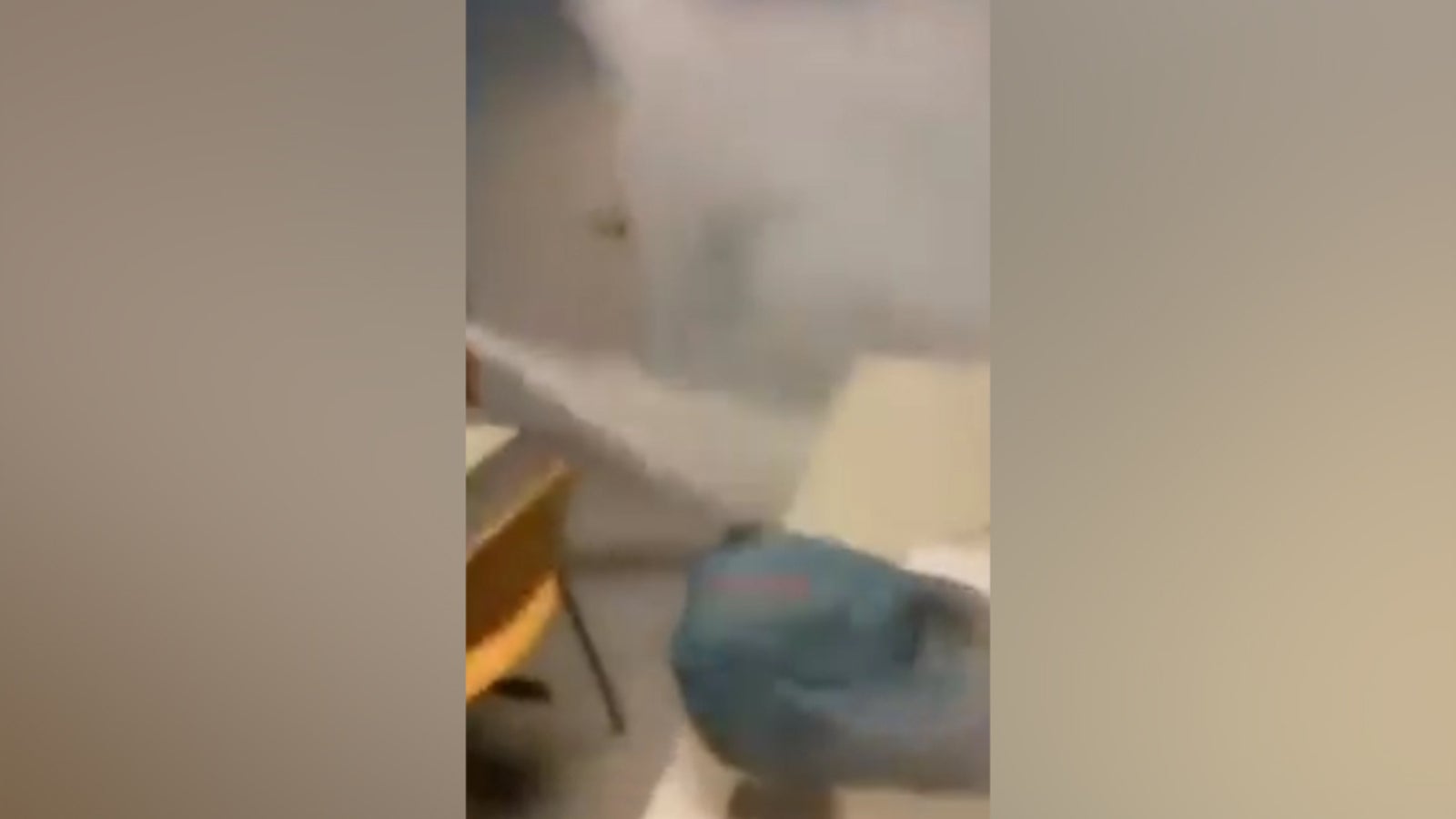 So Brutal Weckt Ein Lehrer Seinen Schüler Oe24 Tv