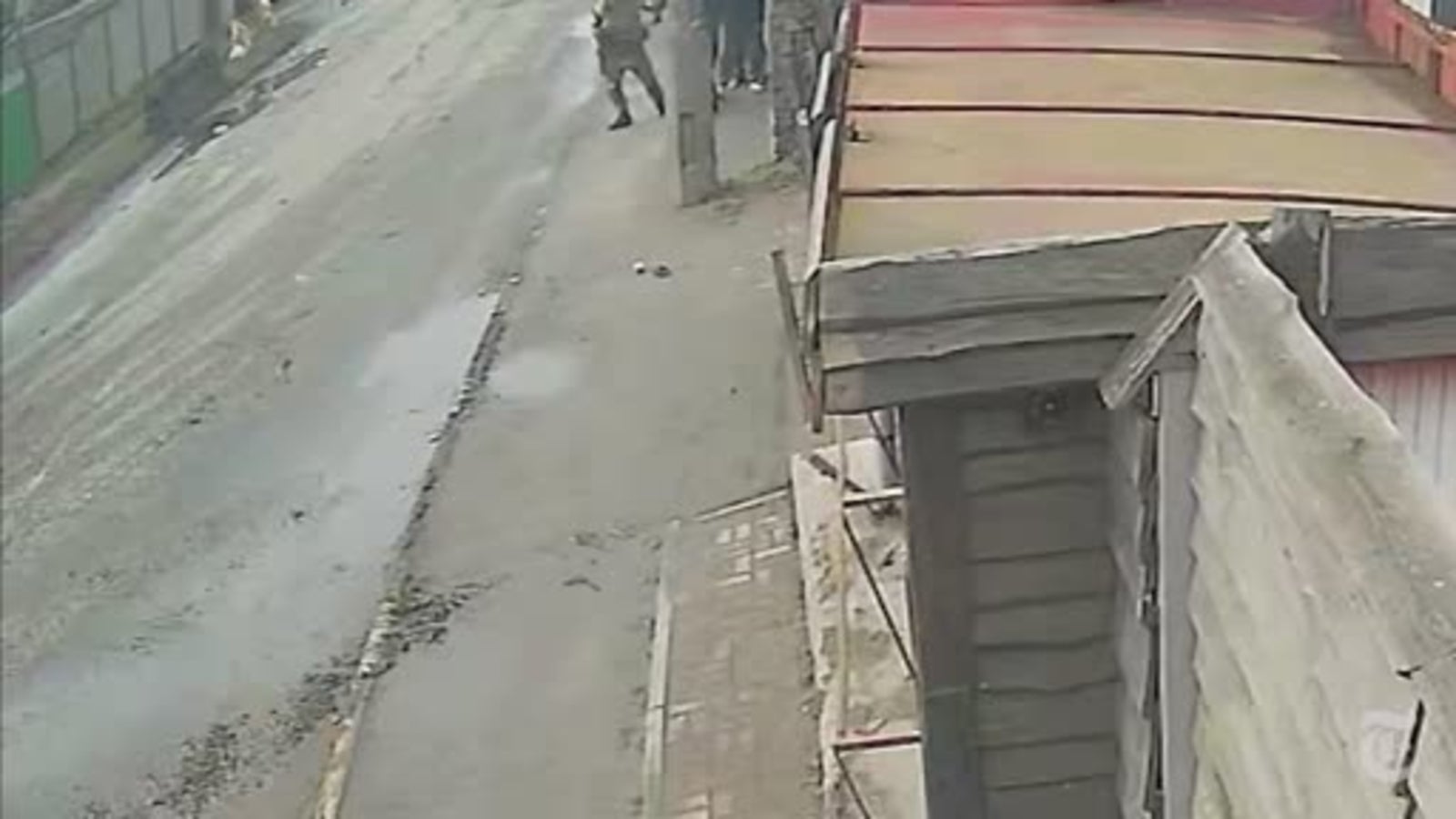 Video zeigt, wie Ukrainer in Butscha hingerichtet werden - oe24.tv