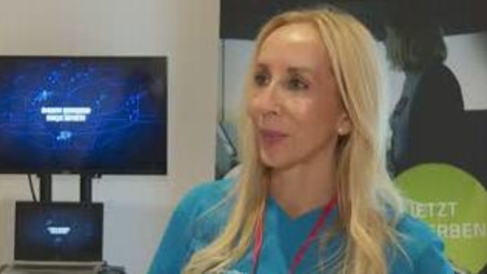 Bettina Glaser-Kainz (Austro Control) zum Karriere Day 2023 - oe24.tv