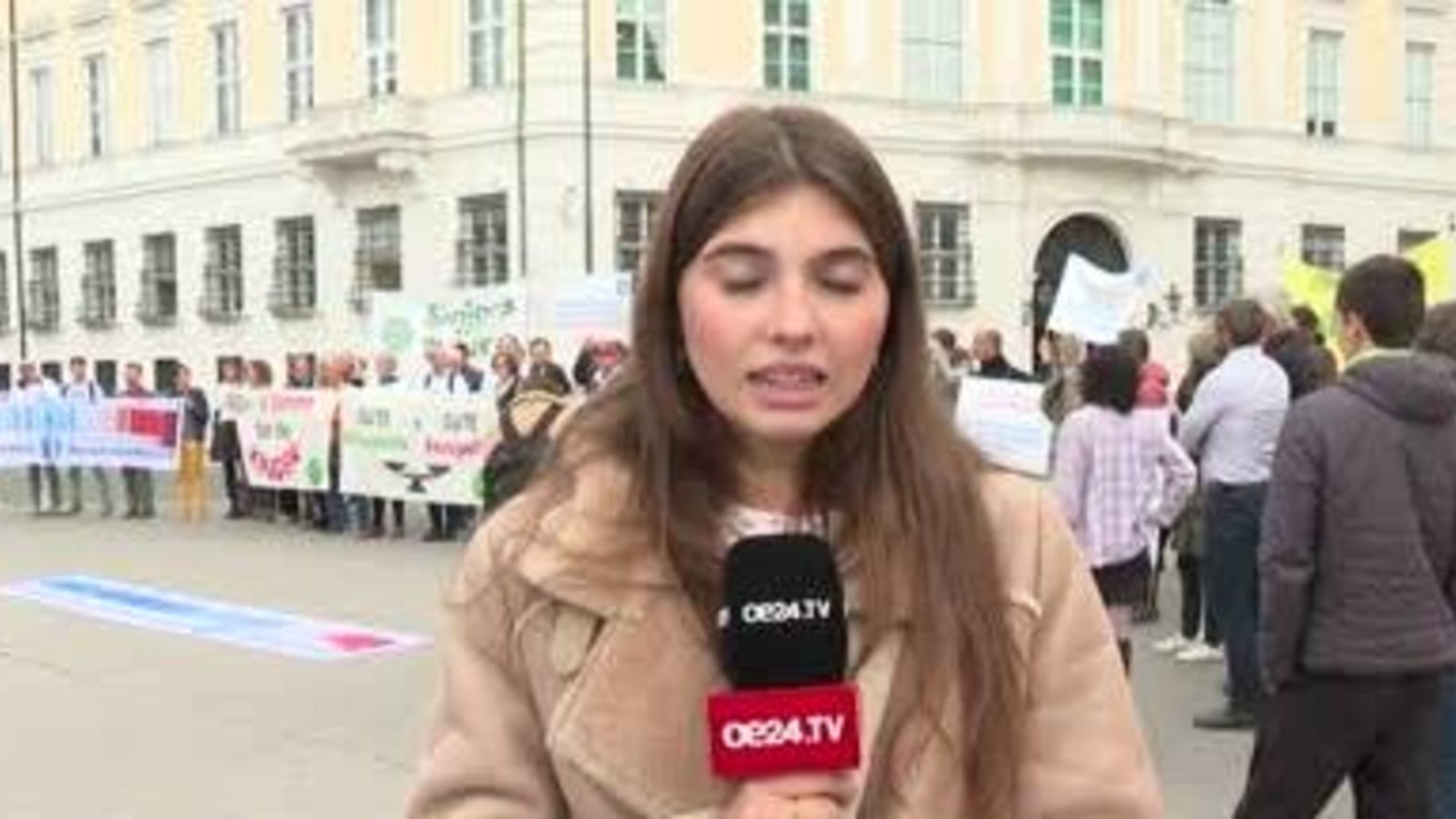 Scientists for Future demonstrieren gegen die FPÖ - oe24.tv