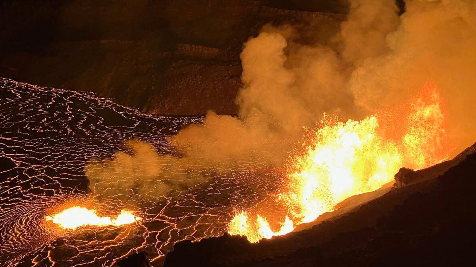 Lewotobi Laki-Laki: Gigantischer Indonesien-Vulkan ausgebrochen - oe24.at