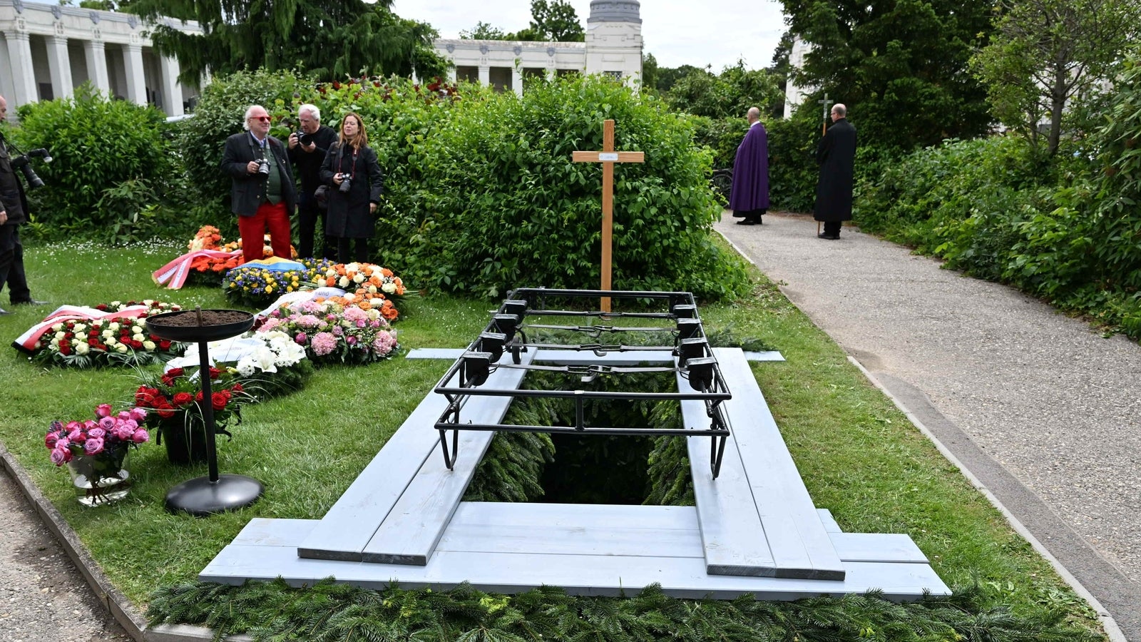 Letzte Reise für TV-Legende Peter Rapp - stars24