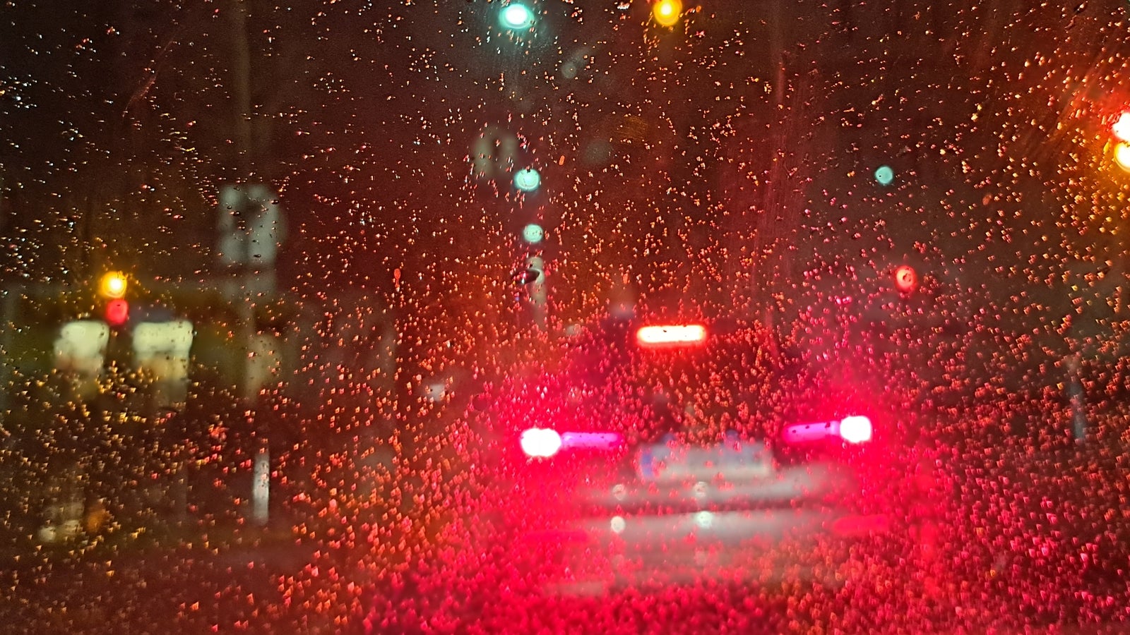 Schnee-Wunder und Glatteis zu Weihnachten in Wien - oe24.at