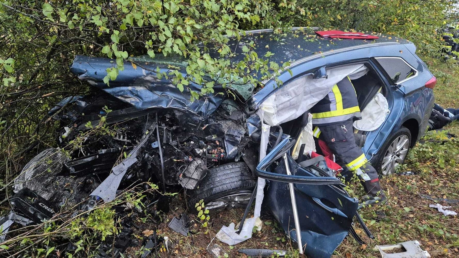 Ein Toter (39) und drei Schwerverletzte bei Starkregen-Crash - oe24.at