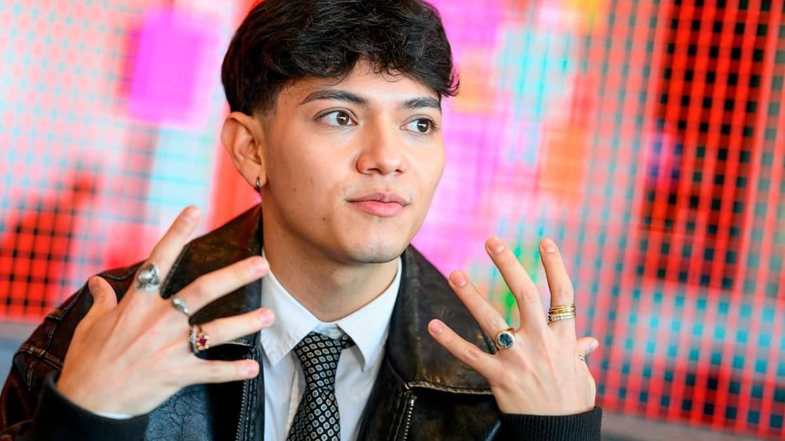 Johannes "JJ" Pietsch fährt für Österreich zum Eurovison Song Contest ...