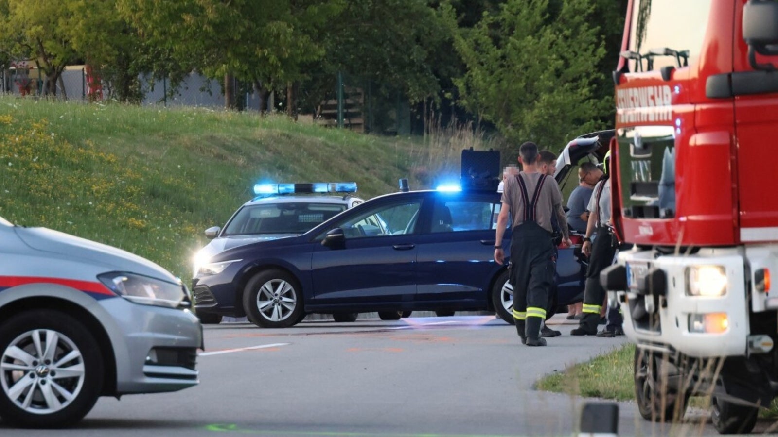 13-jährige Radfahrerin stirbt bei Crash mit Pkw - oe24.at