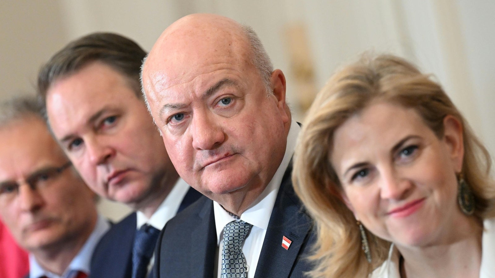 Polit-Barometer: Alle Minister sind jetzt im Minus - Politik-Live