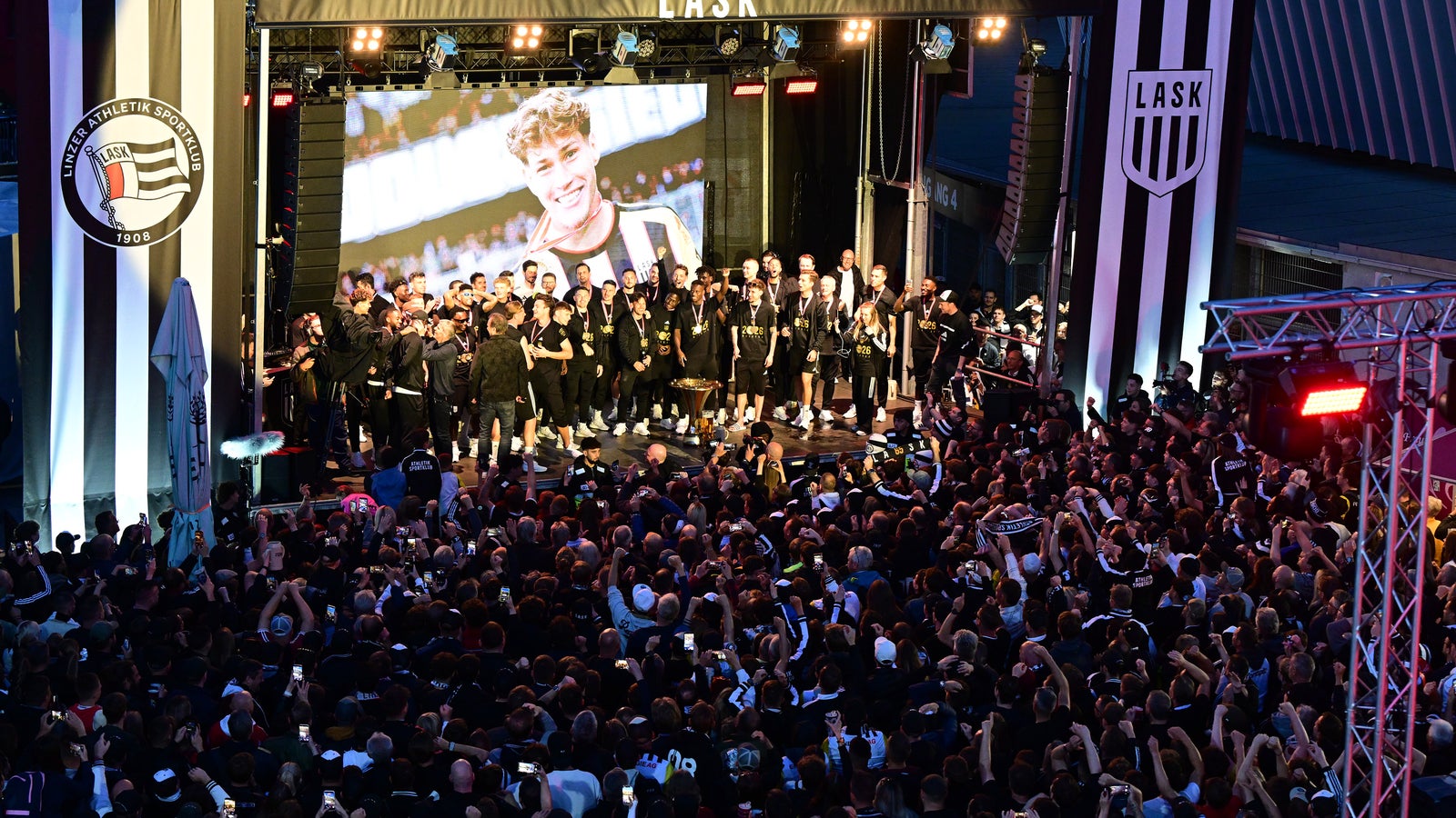 LASK im Double-Rausch: Linz wird zur Party-Hauptstadt - sport24.at
