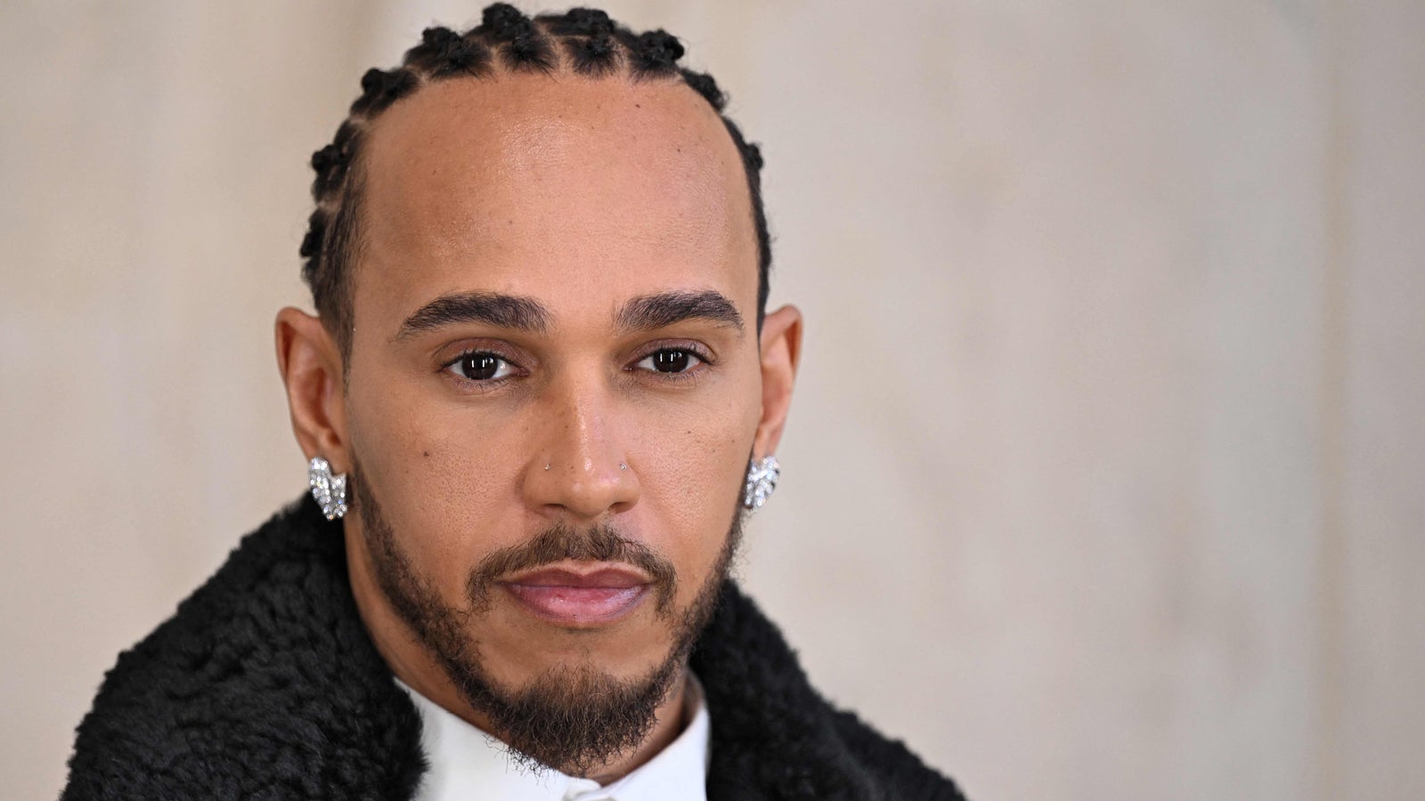 Hamilton-Hammer: Insider deutet Vertragsauflösung bei Ferrari an ...