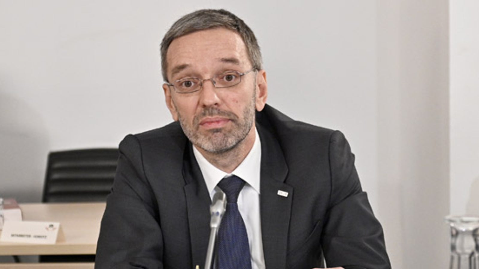 Neues Kickl-Buch enthüllt: Darum musste Herr Innenminister gehen! - Politik-Live