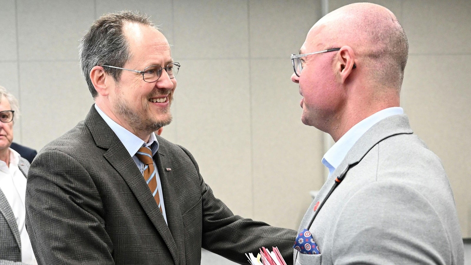 Handel feilscht um KV-Abschluss: Droht Weihnachts-Streik? - Business-Live