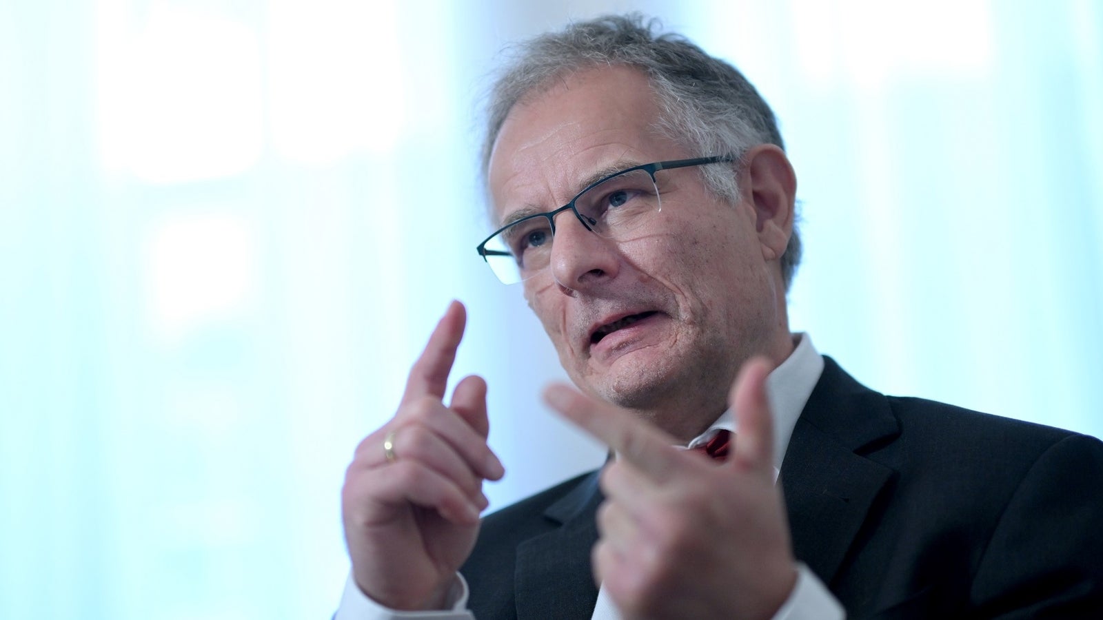 Finanzminister Marterbauer: Es werden "zwei harte Jahre" - Politik-Live