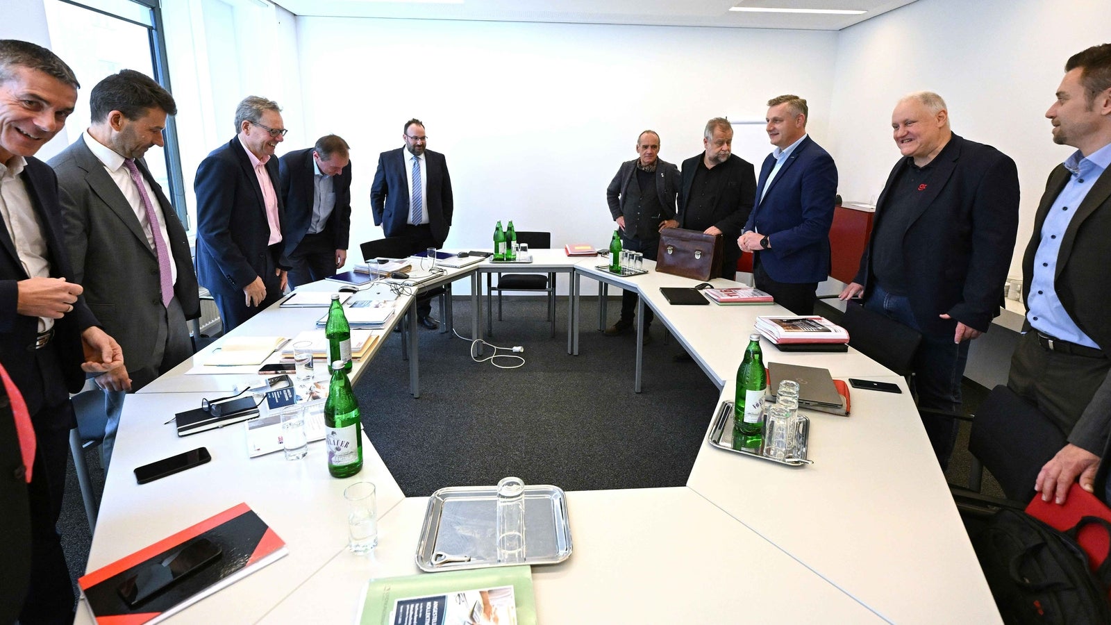 Metaller-KV: Fortsetzung der Verhandlungen - oe24.tv