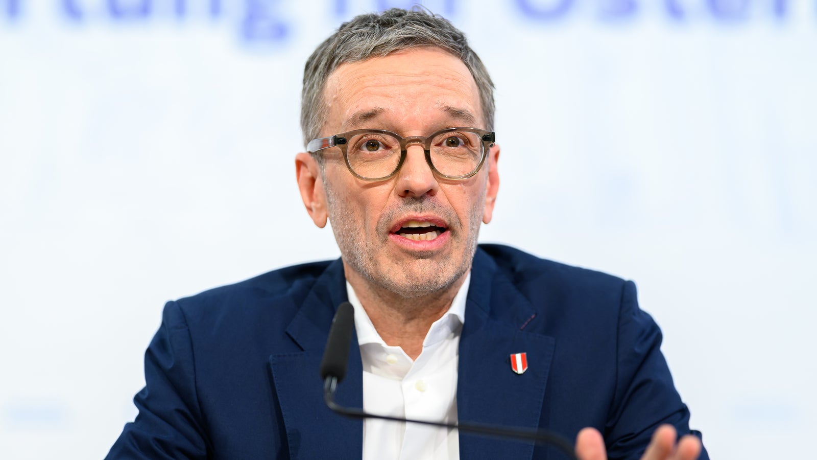 Kickl pocht auf Zweier-Koalition mit sich selbst als Kanzler an der Spitze - Politik-Live