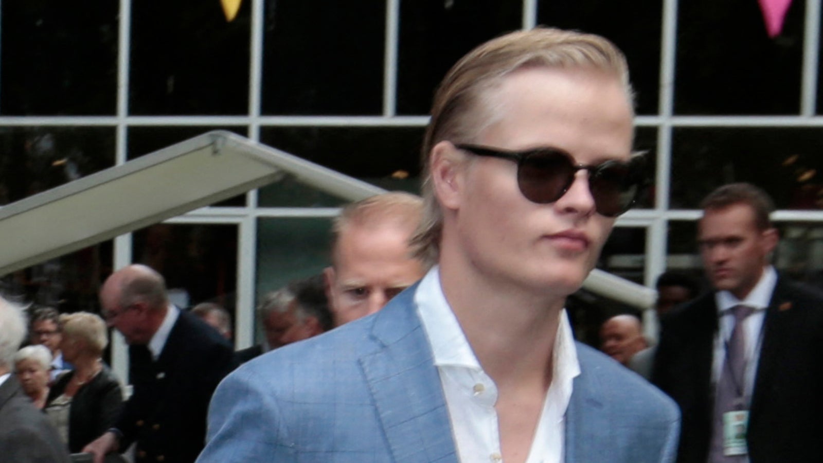 Neue Enthüllungen um "Skandal-Prinz" Marius - stars24