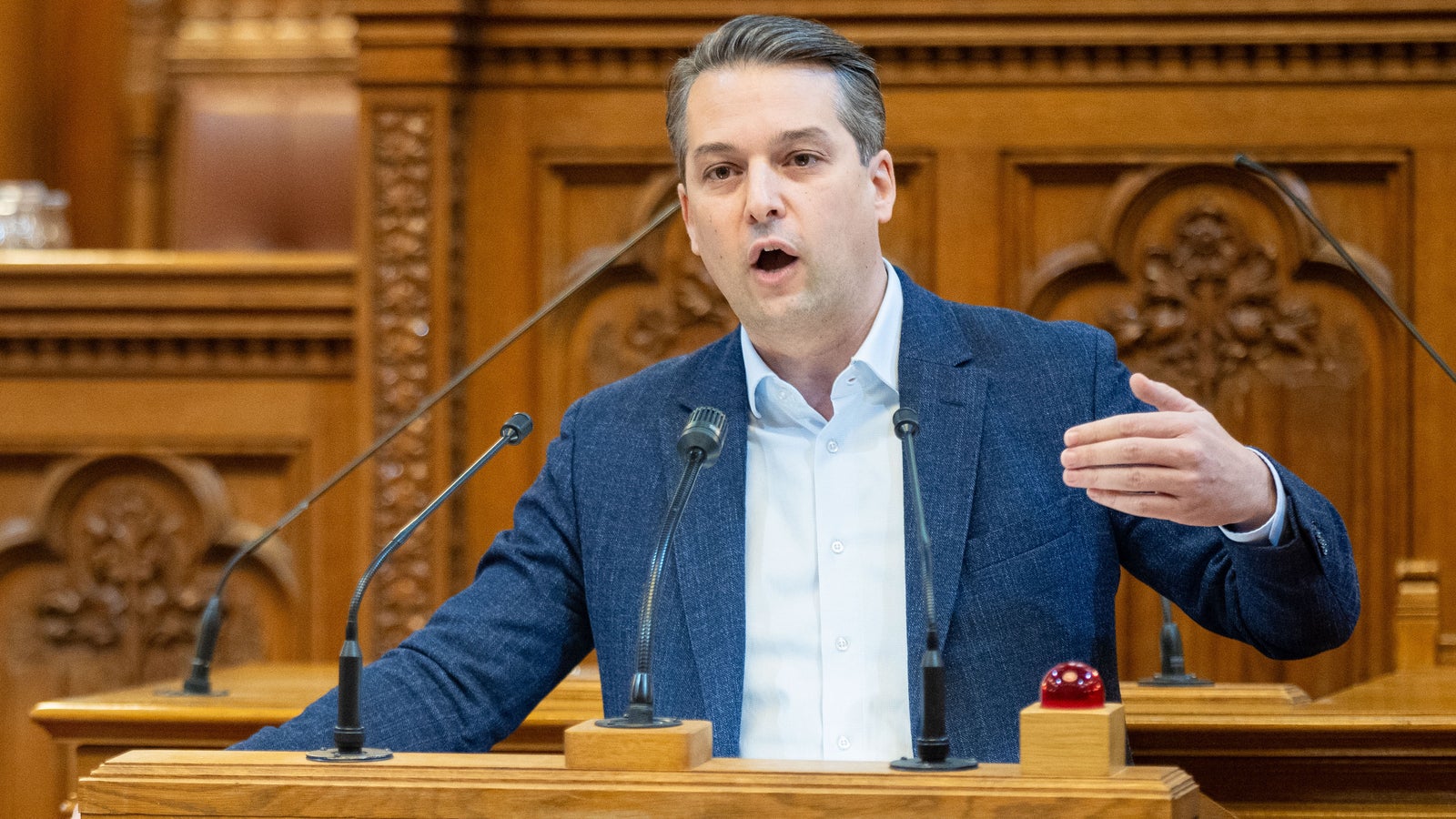 FPÖ-Nepp warnt: "Polizei-Sparkurs ist ein Sicherheitsrisiko" - Politik-Live