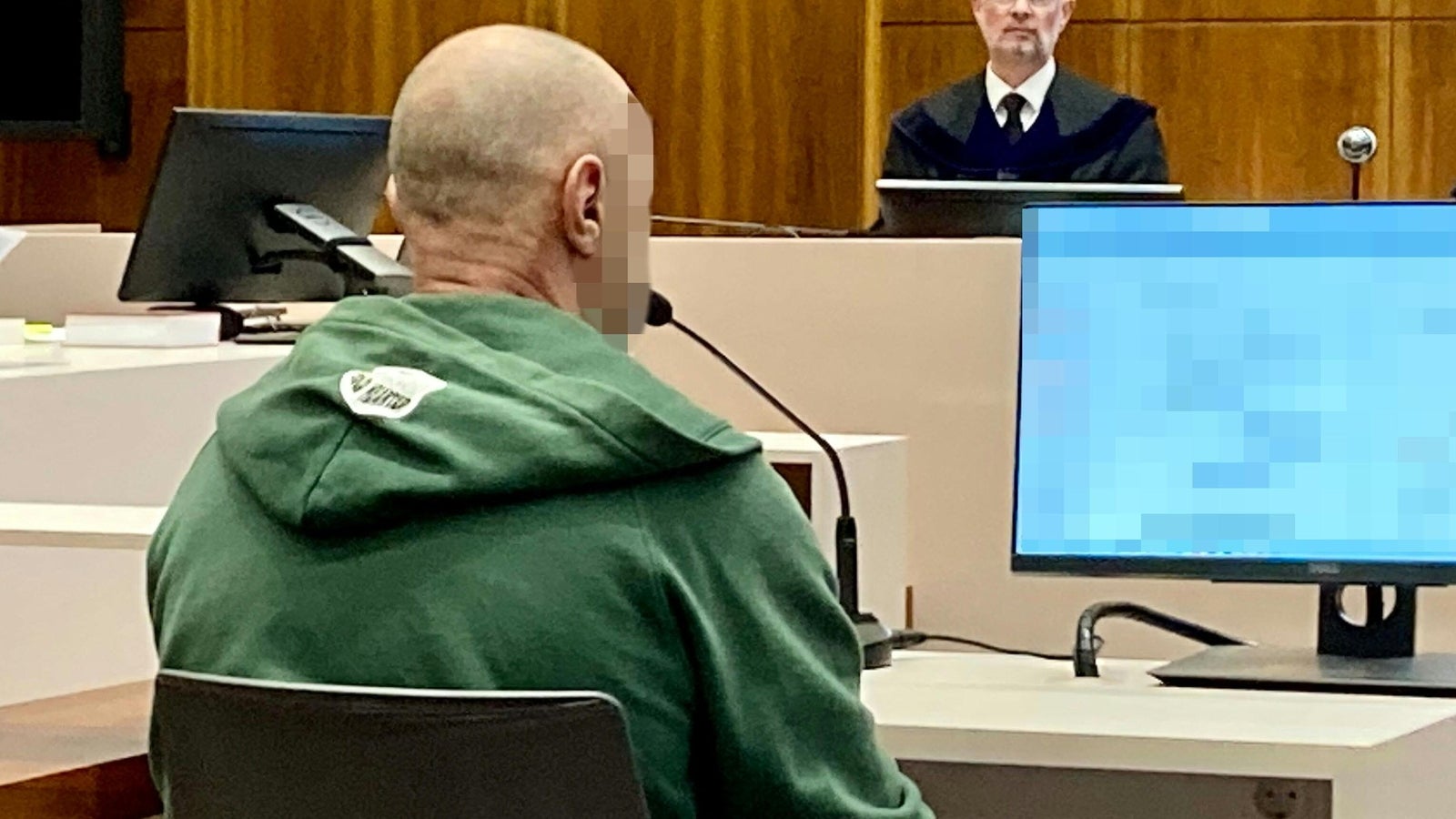 Autobahn-Raststation: Lkw-Fahrer stach mit Messer auf Chefs ein - oe24.at