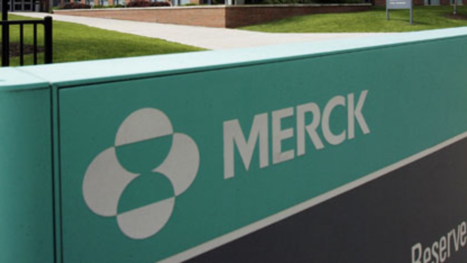 Merck will Werk in Japan wieder hochfahren - Business-Live