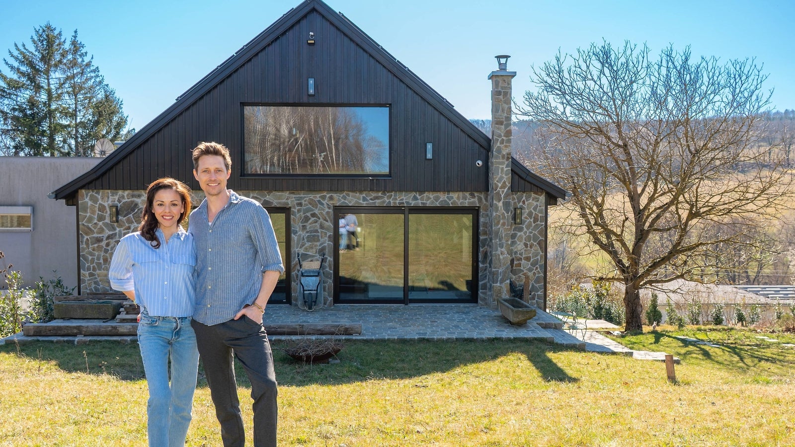 Schicker Stadl statt Musical-Bühne: Zu Besuch bei Perman & Shaki - LIVE ...