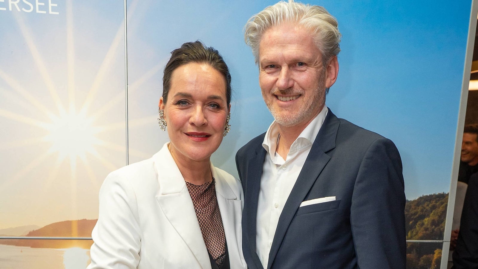 ORF-Star Eva Pölzl zeigt sich mit neuem Freund - stars24
