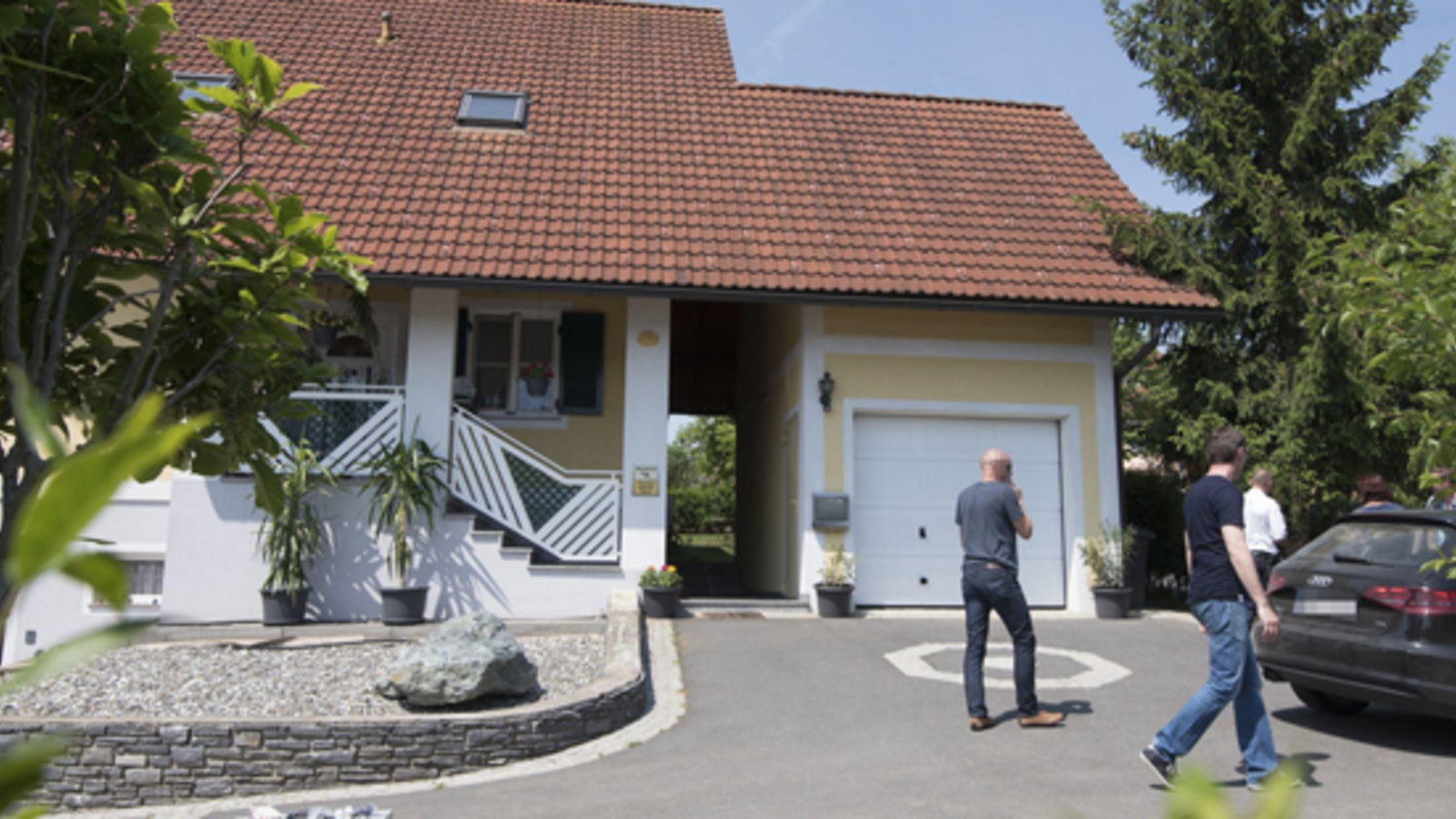 Blutiger Familienstreit: Ehepaar außer Lebensgefahr - oe24.at