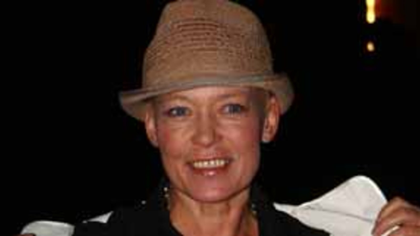 Barbara Rudniks Society-Comeback - stars24