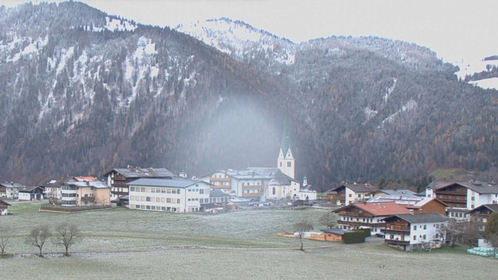 Vermisster Wanderer (71) tot neben Felswand entdeckt - oe24.at