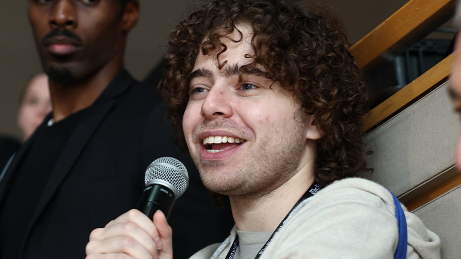 27-Jähriger ist jüngster Selfmade-Milliardär der Welt - stars24