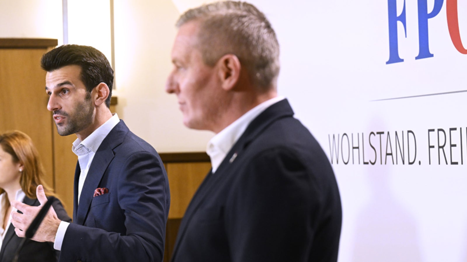 Asyl: FPÖ fordert "Schubumkehr" - Politik-Live