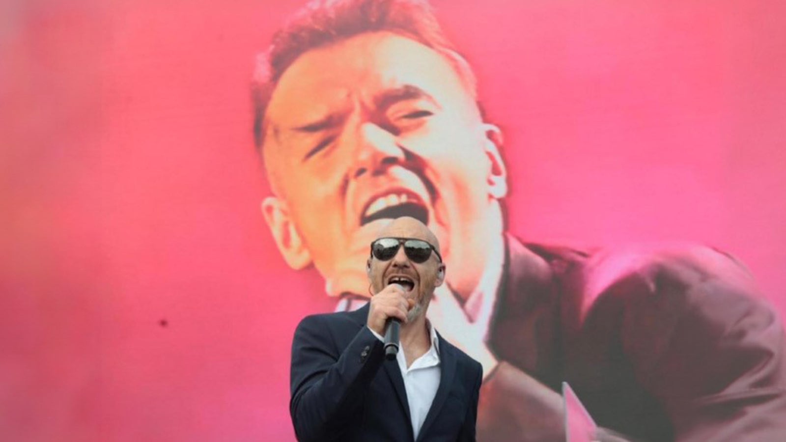 Tourstart für Falco: als Video-Show mit der Original-Band - stars24
