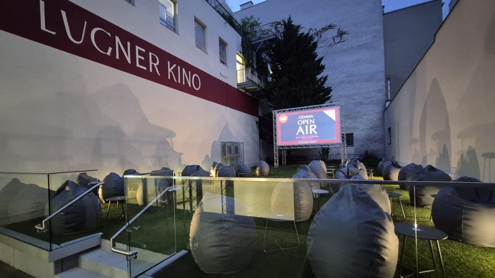 Lugner City überrascht mit neuem Open-Air-Kino - oe24.at