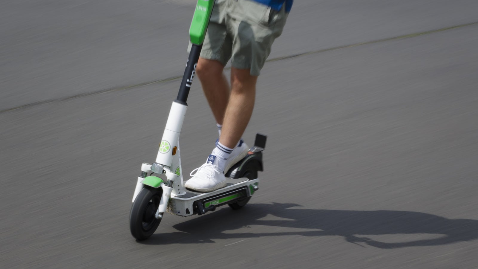 Steirischer Bub (12) bei Unfall mit E-Scooter schwer verletzt - oe24.at