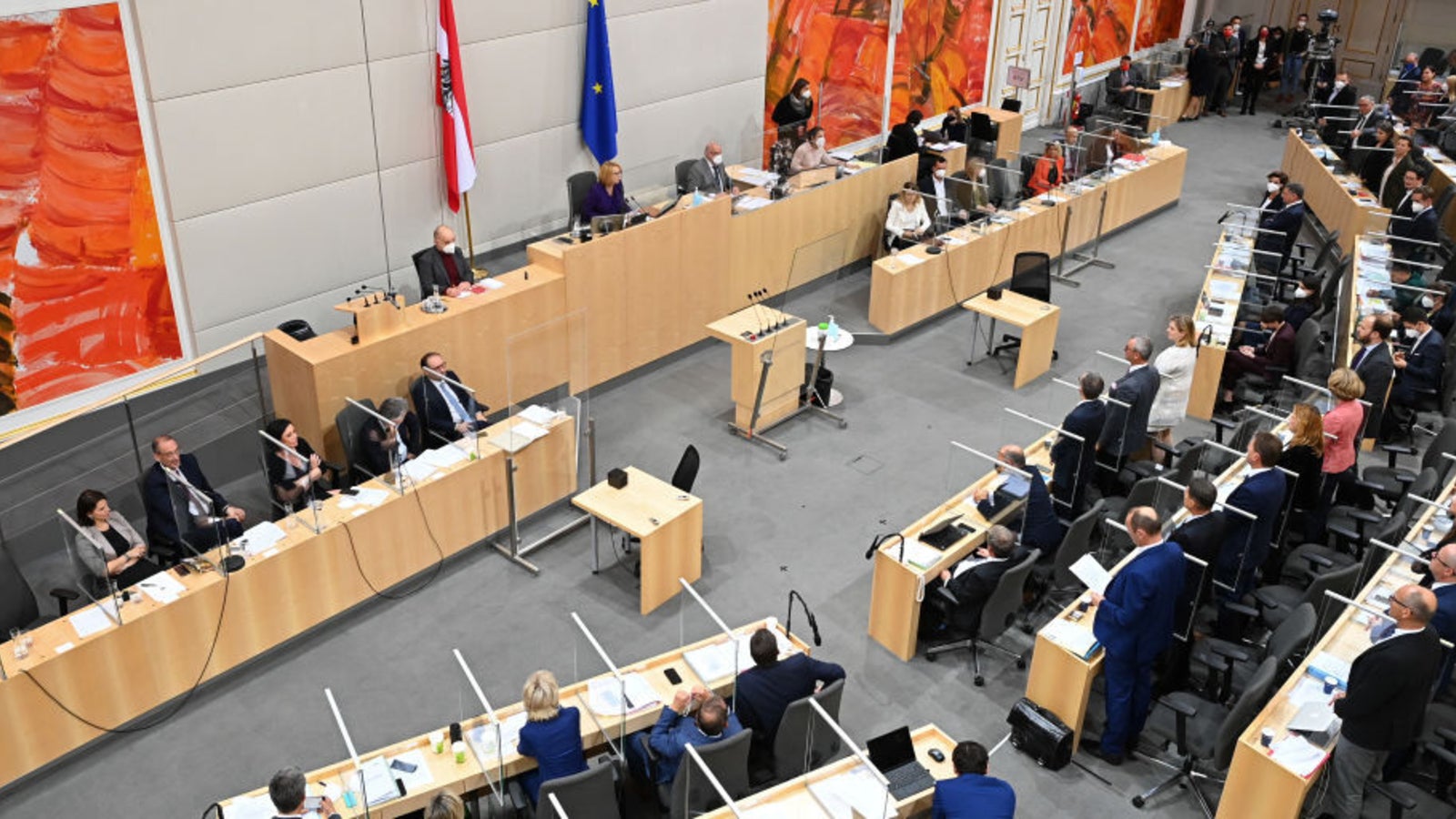 Dünnes Programm bei letzter Sitzung im Nationalrat - Politik-Live