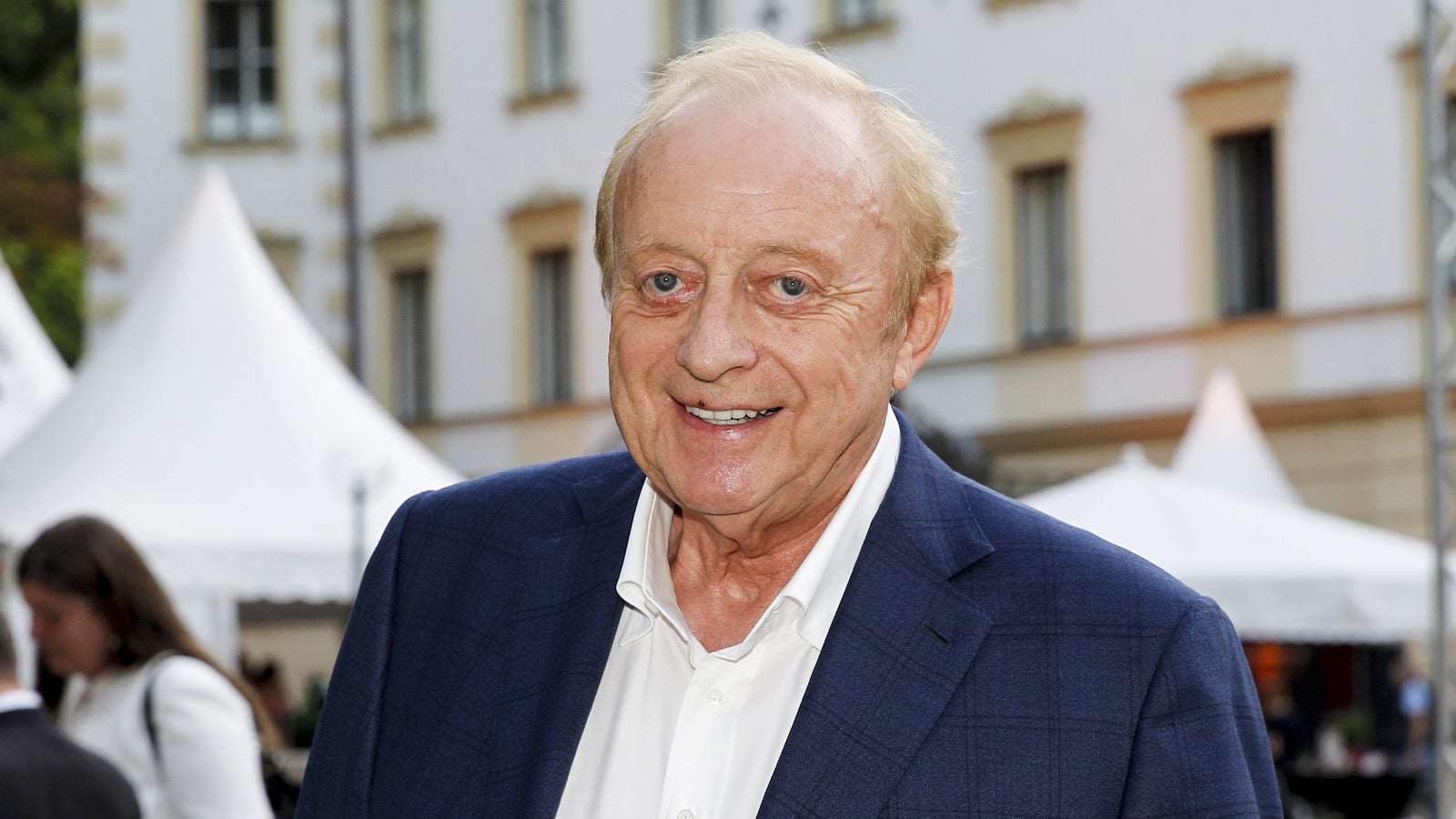 Star-Koch Alfons Schuhbeck: Haft-Aufschub für wichtige Operation - stars24