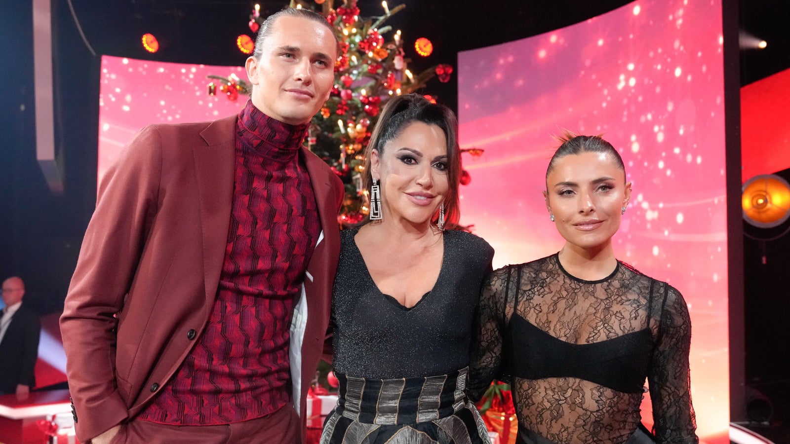 Thomalla ist bei Beerdigung ihres Ex-Freundes unerwünscht - stars24