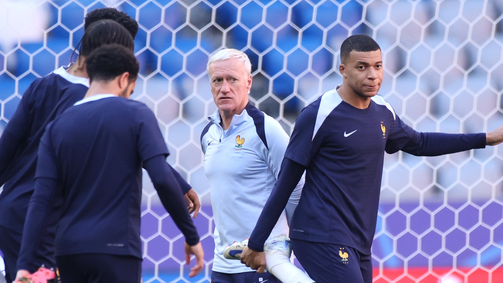 Frankreich-Coach Deschamps will Mbappé-Reißleine ziehen - sport24.at