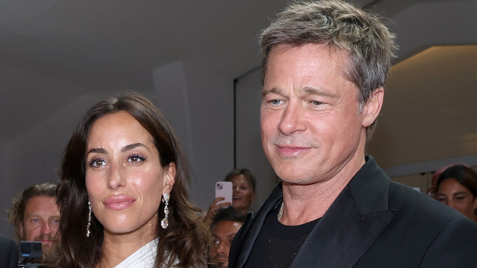 Brad Pitts (60) Liebes-Gala mit neuer Freundin in Venedig - stars24