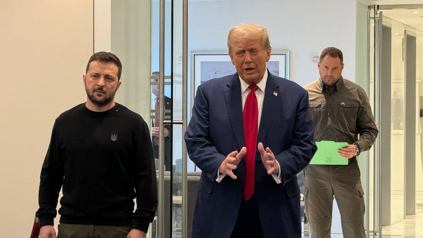 Trump gibt Ukraine Schuld am Krieg: Jetzt kontert Selenskyj - oe24.at