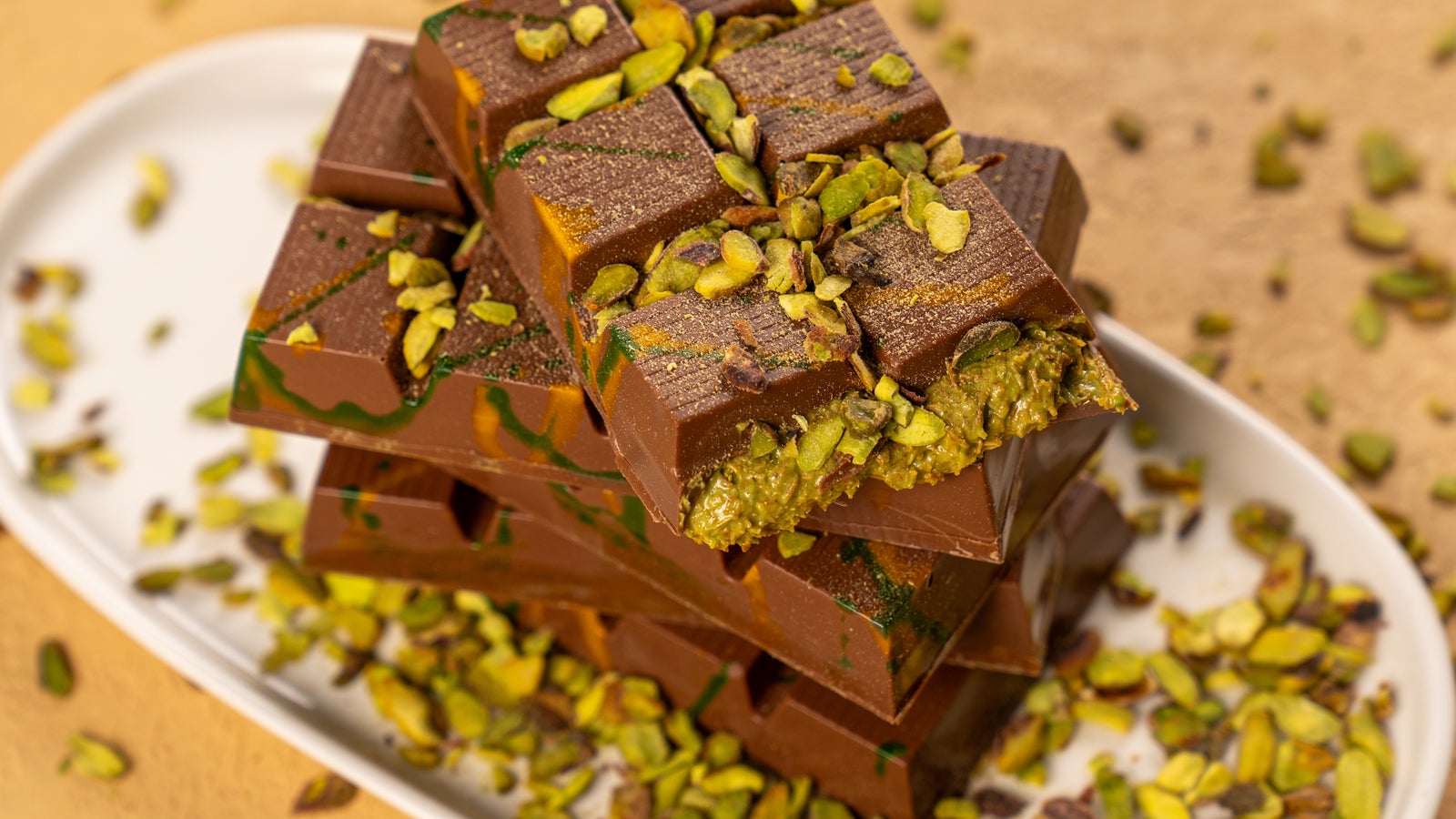 Lindt reagiert auf Riesen-Hype und verkauft Dubai-Schokolade - Cooking