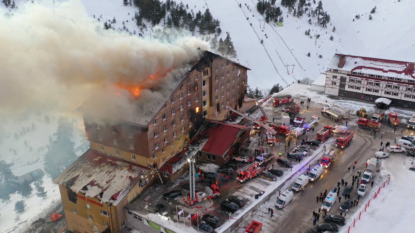 Brand-Inferno in Ski-Hotel: Mindestens 10 Tote - oe24.at