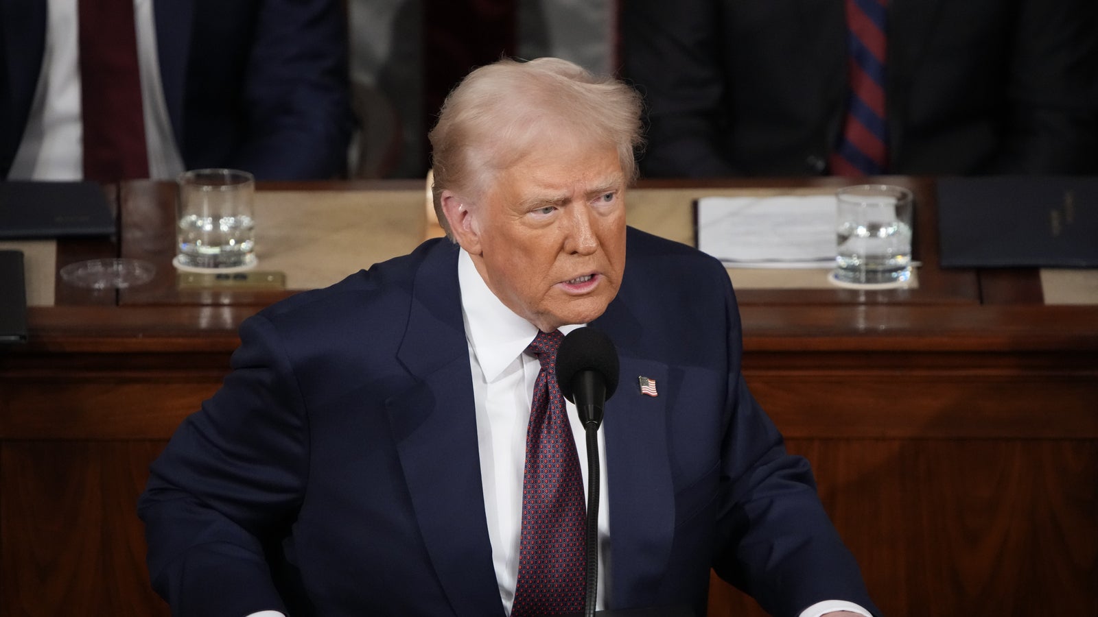 Trump droht Putin mit Sanktionen und Zöllen - oe24.at