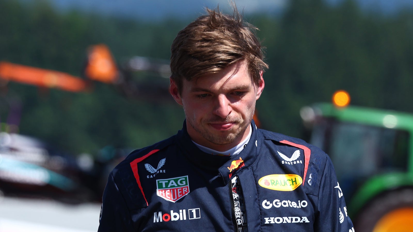 Alekirser sex got out from the bath, her clothes were