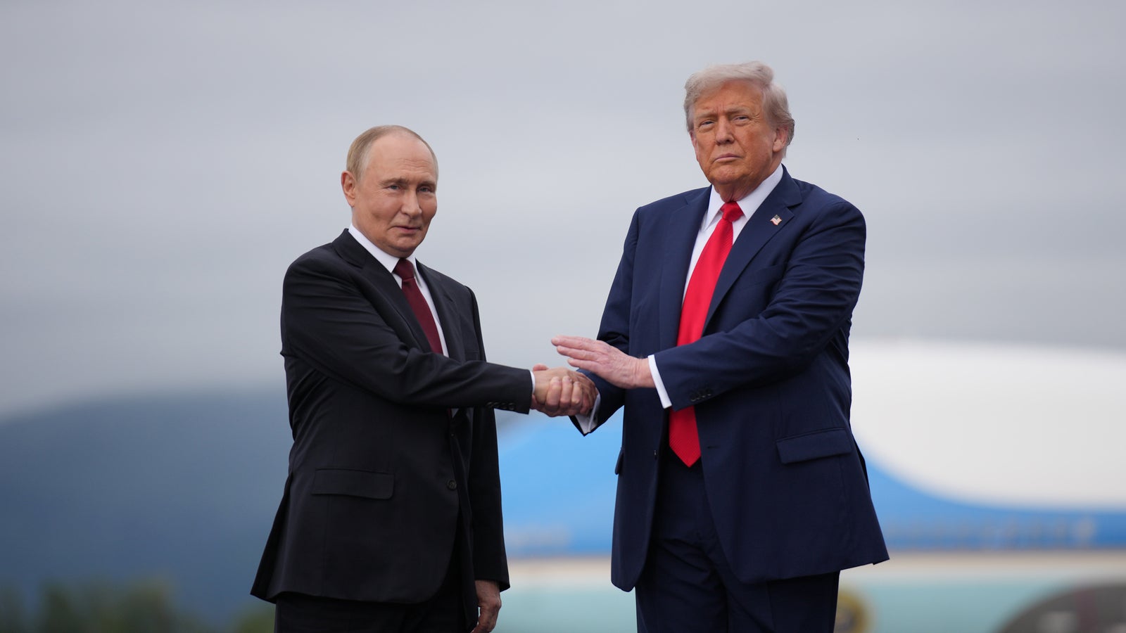 Experte: "Putin hat Trump irgendwie in seiner Hand" - oe24.at