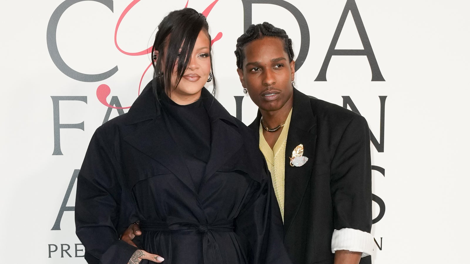 Freizügige Looks und heiße Momente bei den CFDA Fashion Awards 2025 ...