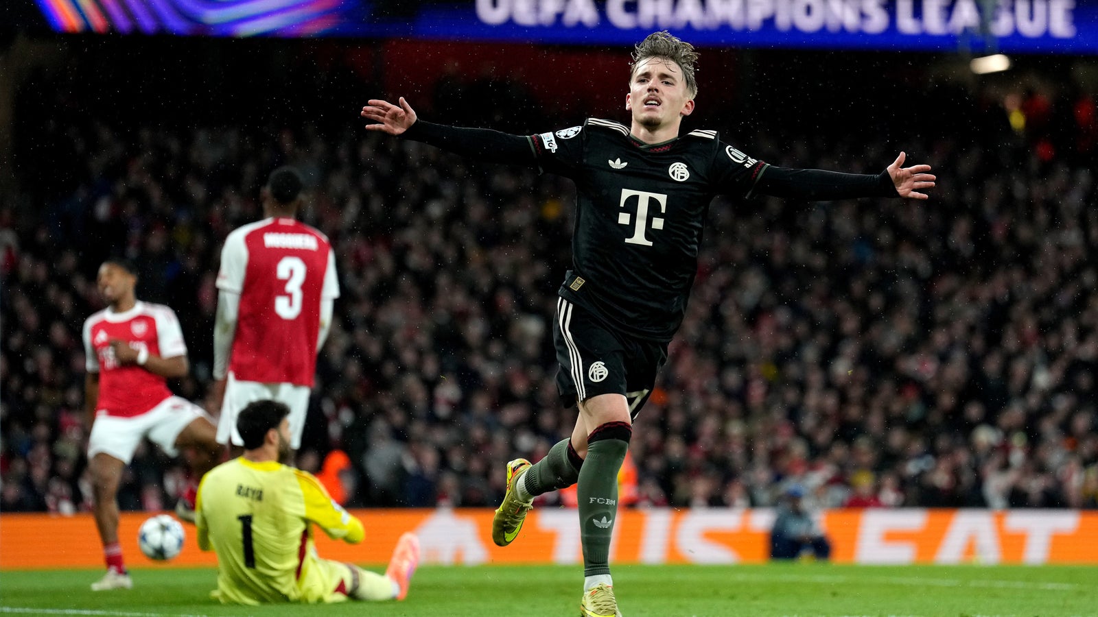 DAS macht Bayern-Bubi Lennart Karl (17) schon jetzt besser als Messi ...