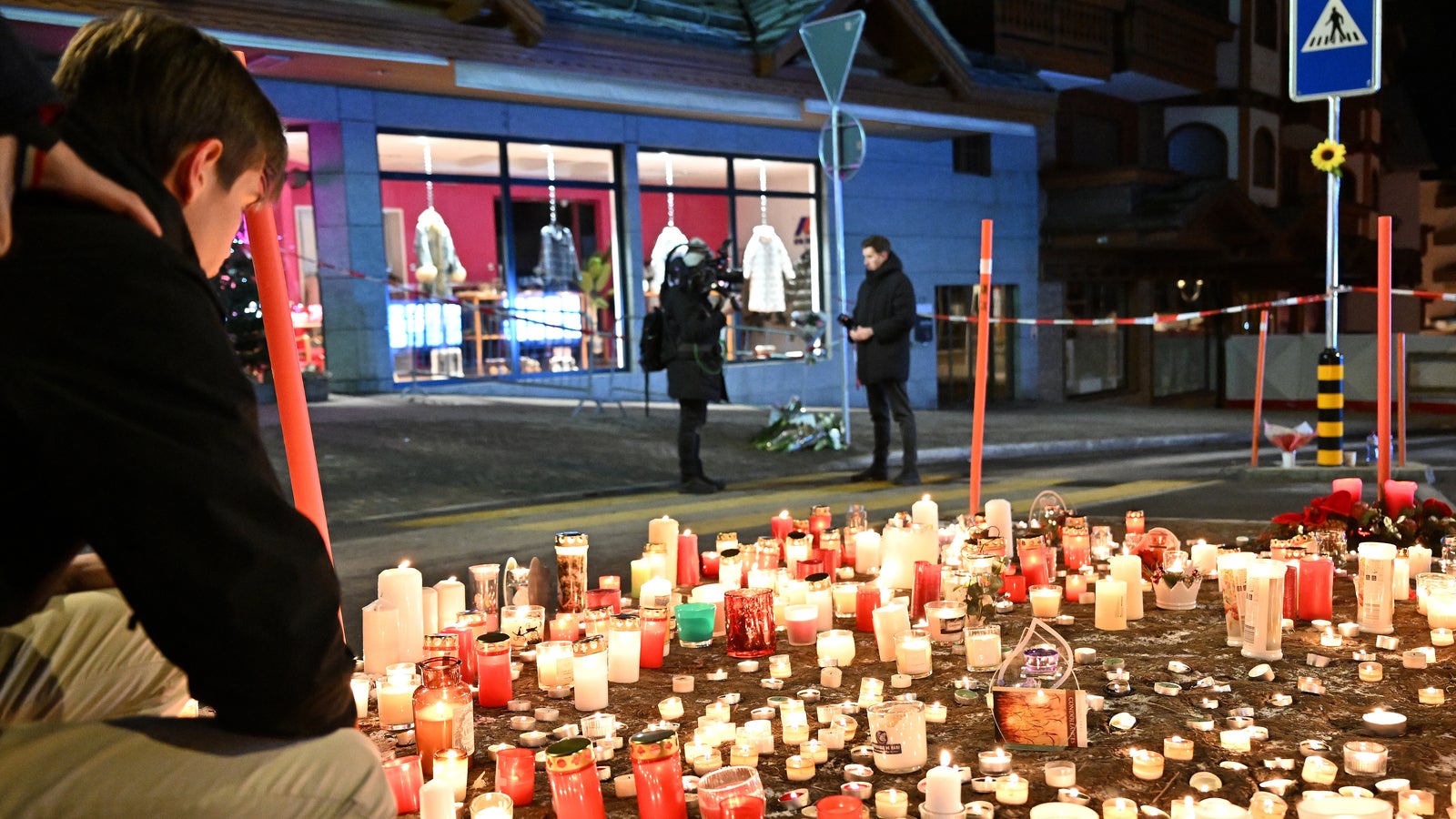 Barbetreiber gibt zu: Notausgang war von innen verschlossen - oe24.at